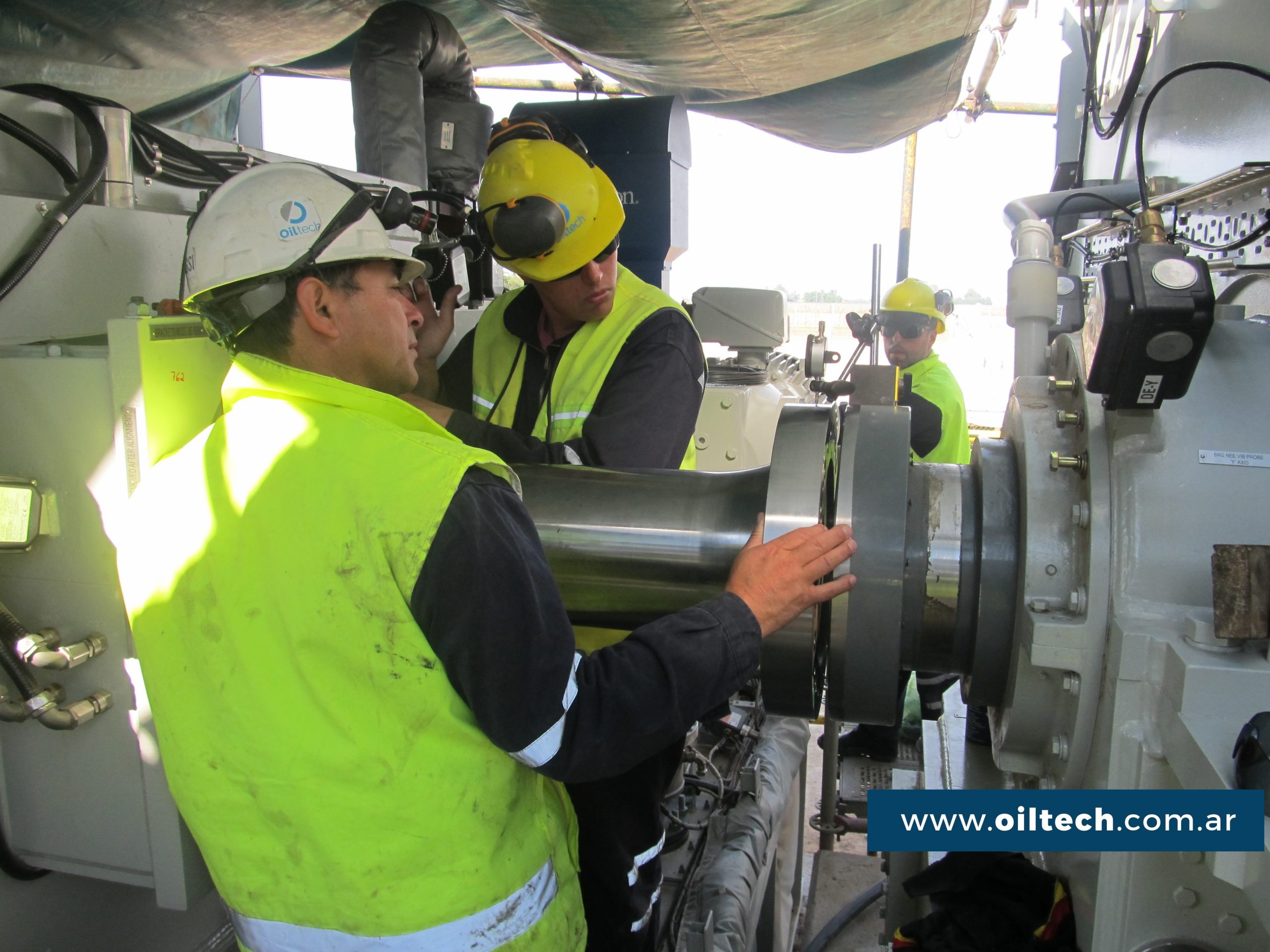 MONTAJE MECÁNICO DE TURBOGENERADOR A GAS LM-6000 Y EQUIPOS PRINCIPALES – ISLA DE POTENCIA. – Oiltech